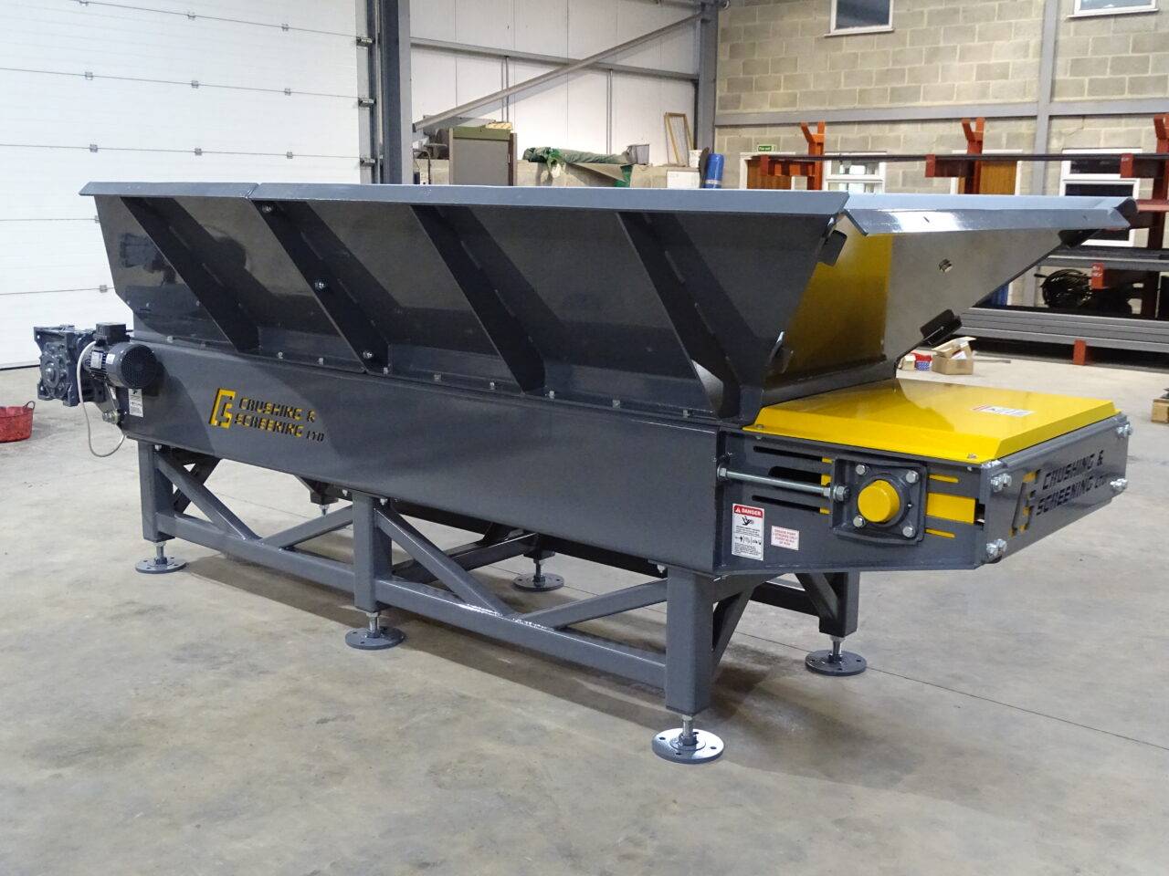 Conveyors and picking lines - Crushing & Screening Ltd.