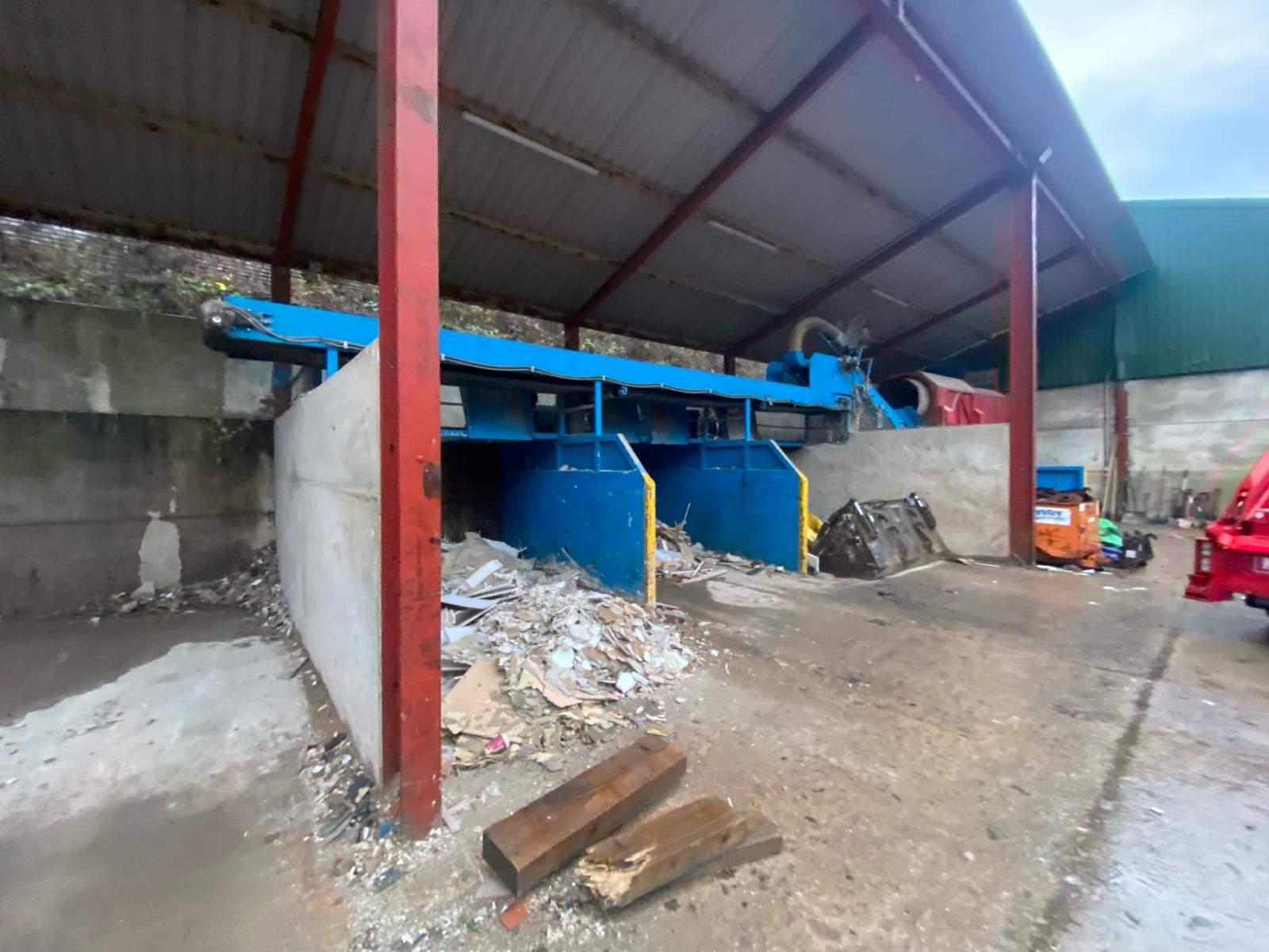 Used - Complete skip waste sorting line